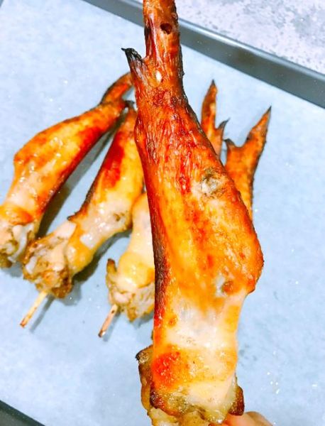 烤箱烤鸡翅刷什么料_烤鸡翅的做法烤箱版-第1张图片-山城妙识