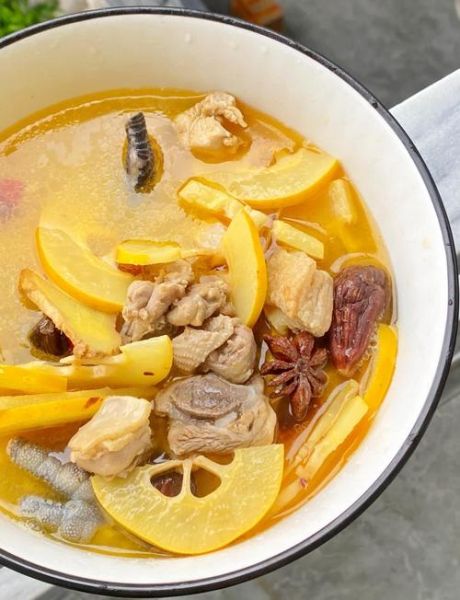 酸木瓜可以生吃吗_酸木瓜生吃的正确吃法-第1张图片-山城妙识