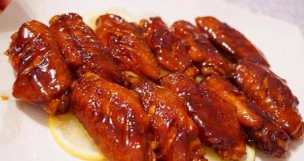 可乐鸡翅用百事可乐还是可口可乐_哪个更上色-第2张图片-山城妙识