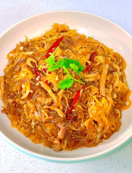 酸菜炒粉条怎么做_酸菜炒粉条用干粉条还是鲜粉条-第1张图片-山城妙识