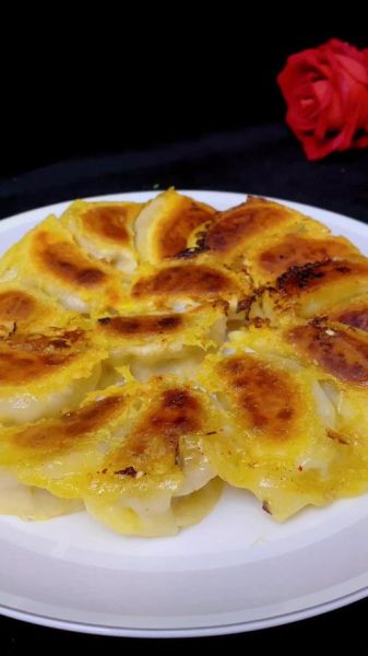 锅贴和饺子有什么区别_锅贴和饺子哪个更好吃-第3张图片-山城妙识