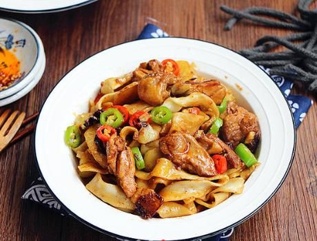 土豆鸡块面怎么做_土豆鸡块面热量高吗-第3张图片-山城妙识