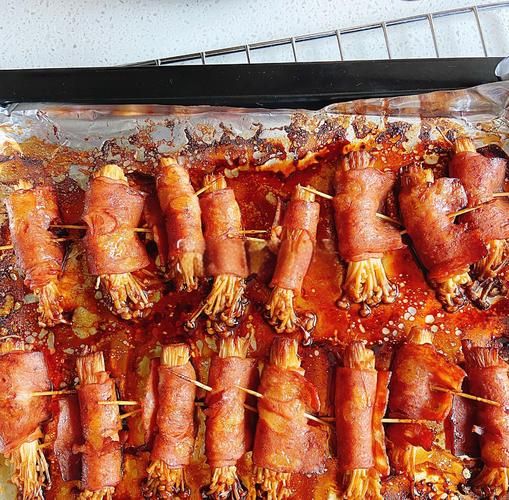 煎培根金针菇卷怎么做_培根金针菇卷热量高吗-第2张图片-山城妙识