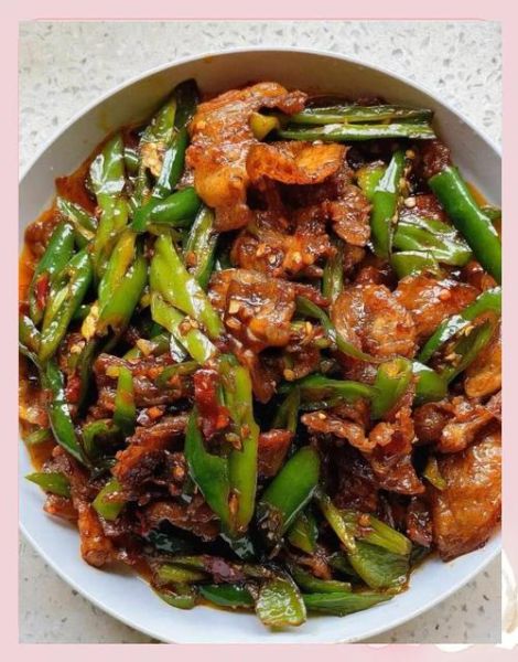 青椒回锅肉怎么做_家常做法步骤详解-第1张图片-山城妙识 青椒回锅肉怎么做_家常做法步骤详解-第1张图片-山城妙识