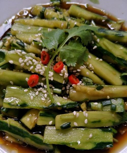 凉拌青瓜可以放冰箱隔夜吗_隔夜凉拌青瓜还能吃吗-第3张图片-山城妙识 凉拌青瓜可以放冰箱隔夜吗_隔夜凉拌青瓜还能吃吗-第3张图片-山城妙识