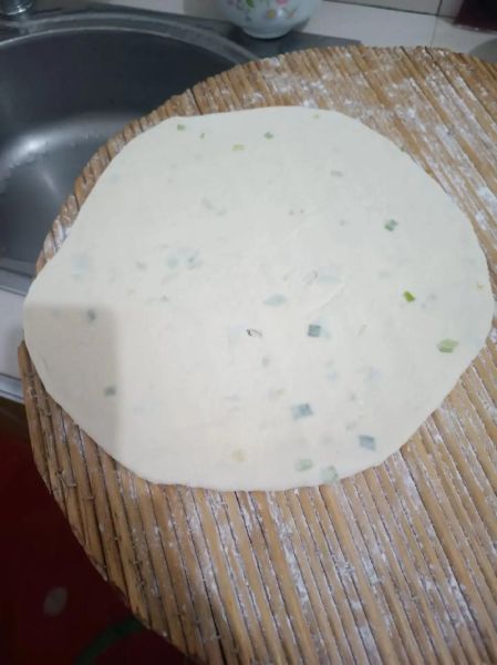稀面糊葱花饼怎么做_稀面糊葱花饼软嫩秘诀-第3张图片-山城妙识