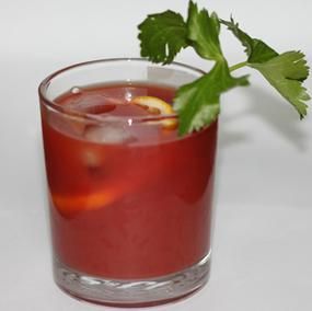 血腥玛丽鸡尾酒怎么做_血腥玛丽配方比例是多少-第1张图片-山城妙识