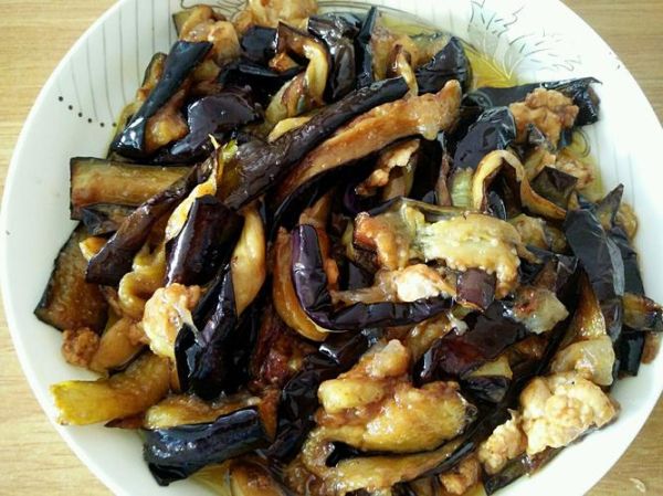 家常素炒茄子怎么做_素炒茄子怎么做好吃又下饭-第3张图片-山城妙识