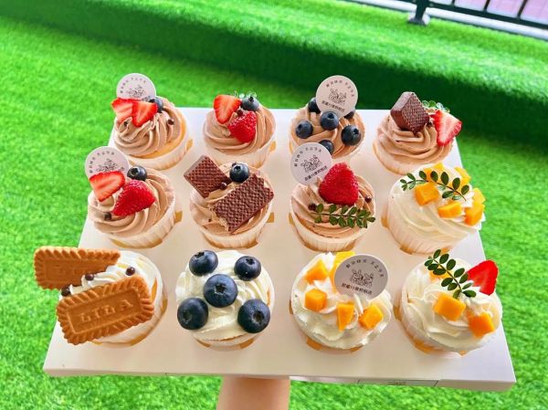 纸杯蛋糕图片可爱_怎么拍才更萌-第1张图片-山城妙识