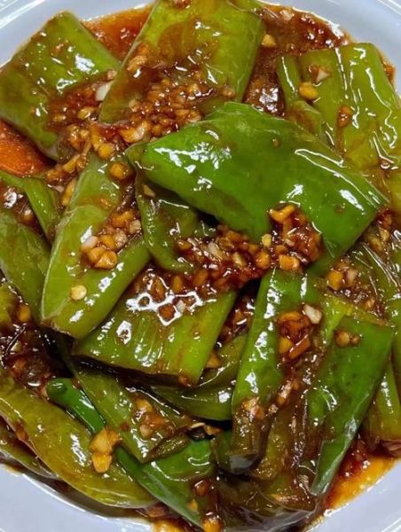 虎皮青椒怎么炒_虎皮青椒炒多久才脆-第2张图片-山城妙识