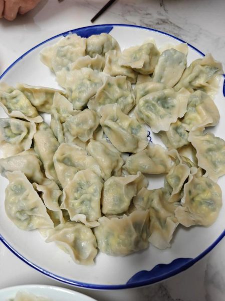 虾仁韭菜馅饺子怎么调馅_虾仁韭菜饺子馅要不要焯水-第3张图片-山城妙识