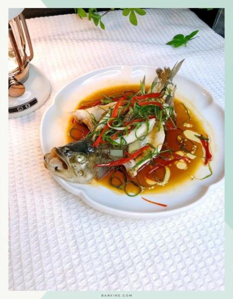 清蒸鲈鱼开锅后蒸几分钟_如何判断熟度-第3张图片-山城妙识