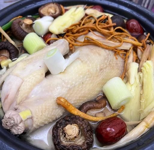 鸡汤怎么炖好喝_家常鸡汤做法步骤-第2张图片-山城妙识