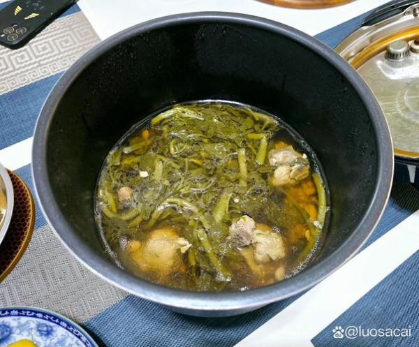 西洋菜蜜枣猪骨汤的功效_西洋菜蜜枣猪骨汤的做法-第1张图片-山城妙识 西洋菜蜜枣猪骨汤的功效_西洋菜蜜枣猪骨汤的做法-第1张图片-山城妙识