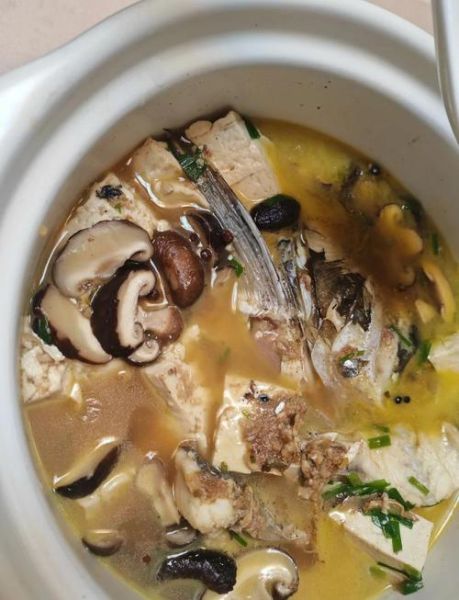 红烧鱼头豆腐怎么做_家常鱼头豆腐汤做法-第2张图片-山城妙识 红烧鱼头豆腐怎么做_家常鱼头豆腐汤做法-第2张图片-山城妙识