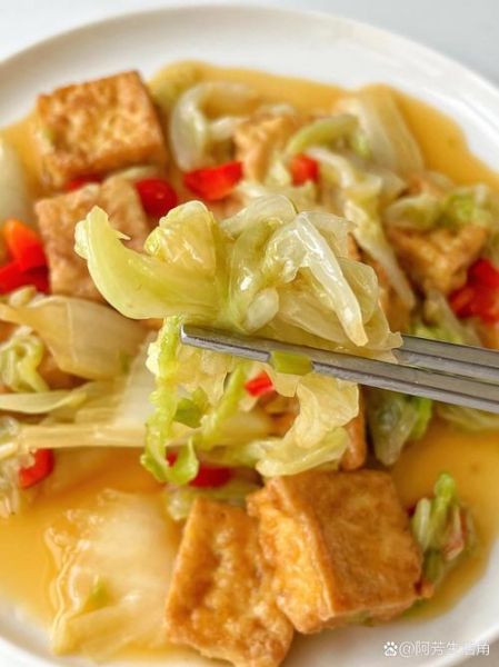 白菜炒豆腐怎么做好吃_白菜炒豆腐的营养价值-第1张图片-山城妙识