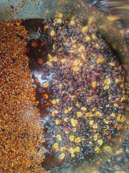 自制老干妈怎么做_自制老干妈的做法窍门-第2张图片-山城妙识