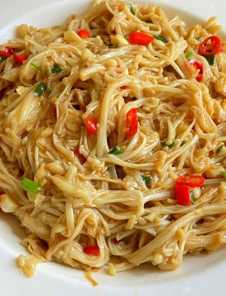 怎么炒金针菇_金针菇怎么炒才好吃-第1张图片-山城妙识