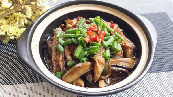 茄子煲怎么做_茄子煲用哪种茄子最好-第1张图片-山城妙识
