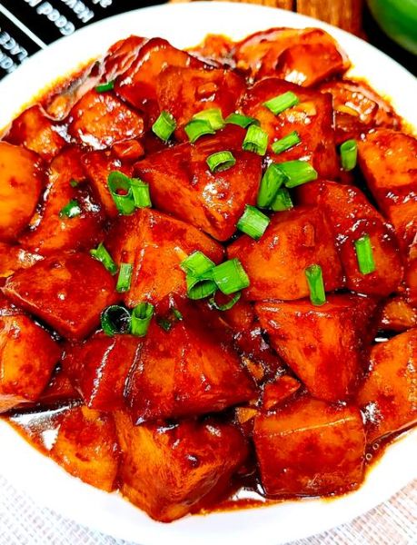 瘦肉红烧土豆怎么做_红烧土豆瘦肉的窍门-第3张图片-山城妙识