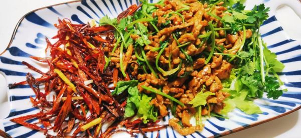 香辣肉丝怎么做_东北香辣肉丝正宗做法-第1张图片-山城妙识