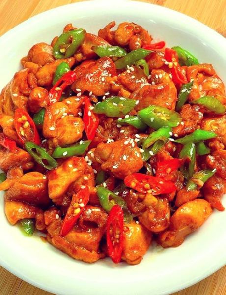 炒鸡肉怎么炒好吃_家常炒鸡肉嫩滑秘诀-第1张图片-山城妙识