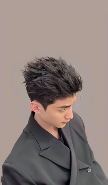 男生烫发发型图片_男生烫发适合什么脸型-第2张图片-山城妙识