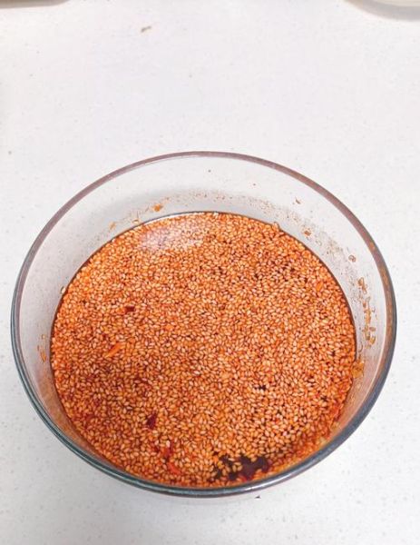 炸辣椒油怎么做才香_辣椒油不糊的秘诀-第3张图片-山城妙识