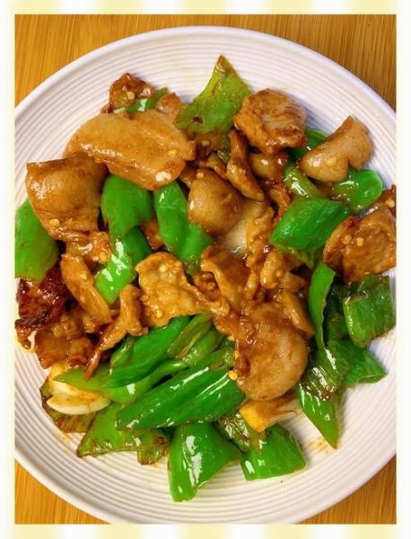 尖椒炒肉怎么做才好吃_尖椒炒肉用什么肉最好-第3张图片-山城妙识