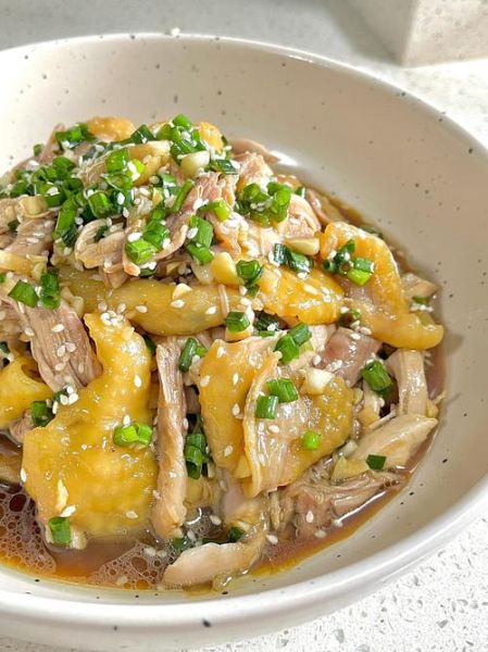 手撕鸡怎么做好吃_最简单手撕鸡的做法-第1张图片-山城妙识