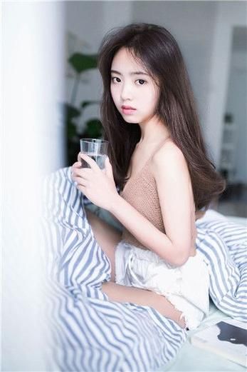 草莓榴莲向日葵18岁二维码_如何获取-第1张图片-山城妙识