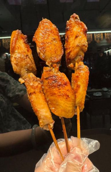 木炭烤鸡翅怎么烤_木炭烤鸡翅腌制多久-第1张图片-山城妙识