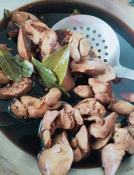 鸡肝怎么煮又嫩又不腥_鸡肝去腥技巧-第1张图片-山城妙识