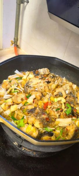 大蒜鲶鱼怎么做才好吃_大蒜鲶鱼的家常做法-第1张图片-山城妙识