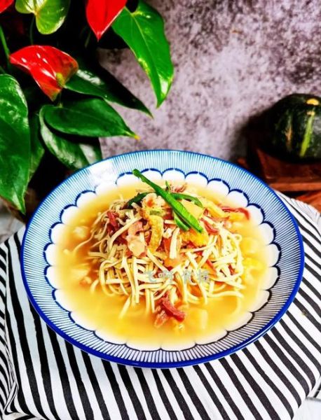 泰州烫干丝怎么做_正宗泰州烫干丝做法-第1张图片-山城妙识