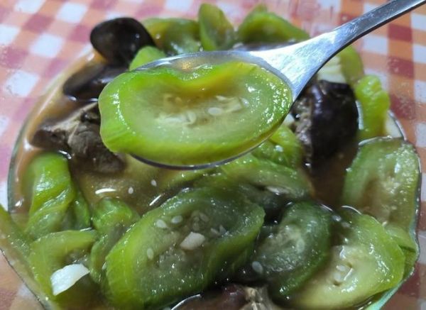 鸡肝和什么蔬菜最营养_鸡肝搭配蔬菜的正确吃法-第2张图片-山城妙识