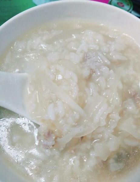 白米瘦肉粥怎么煮才好吃_白米瘦肉粥的做法窍门-第2张图片-山城妙识