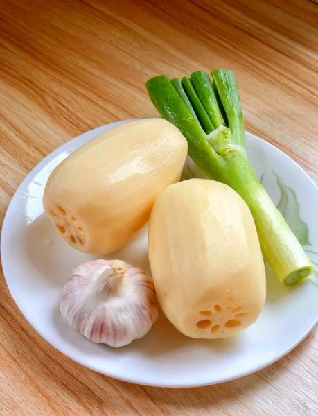 藕片怎么炒好吃_藕片焯水几分钟-第1张图片-山城妙识