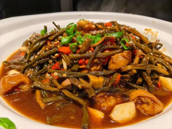 赣菜属于什么菜系_江西菜特点有哪些-第1张图片-山城妙识