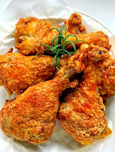 鸡腿怎么炸会外酥里嫩_鸡腿炸多久才熟-第1张图片-山城妙识 鸡腿怎么炸会外酥里嫩_鸡腿炸多久才熟-第1张图片-山城妙识