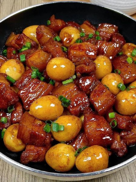 红烧肉配什么菜一起炖_红烧肉加什么配菜好吃-第3张图片-山城妙识