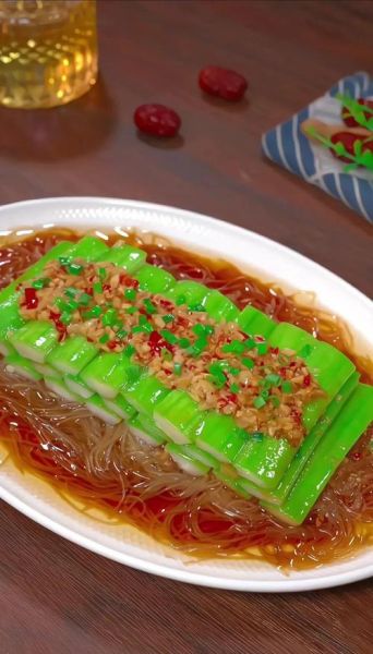 蒜蓉蒸丝瓜怎么做_蒜蓉蒸丝瓜蒸几分钟-第1张图片-山城妙识