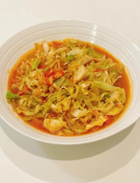 卷心菜炒西红柿怎么炒好吃_卷心菜炒西红柿的做法窍门-第1张图片-山城妙识