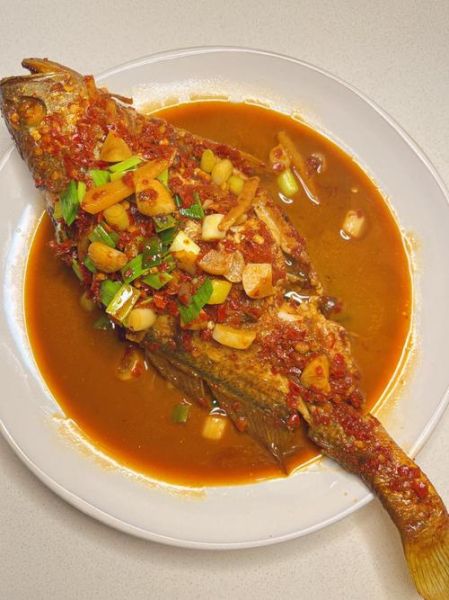 蒜烧黄鱼怎么做好吃_蒜烧黄鱼家常做法-第2张图片-山城妙识