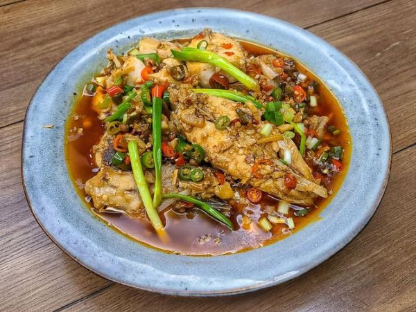 干锅耗儿鱼怎么做_耗儿鱼去腥技巧-第1张图片-山城妙识 干锅耗儿鱼怎么做_耗儿鱼去腥技巧-第1张图片-山城妙识