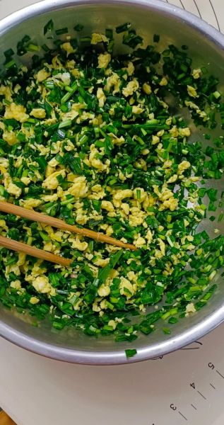 鸡蛋韭菜饺子馅怎么调_鸡蛋韭菜饺子馅做法大全-第1张图片-山城妙识