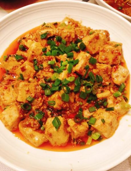 麻婆豆腐怎么做才正宗_麻婆豆腐需要哪些调料-第1张图片-山城妙识