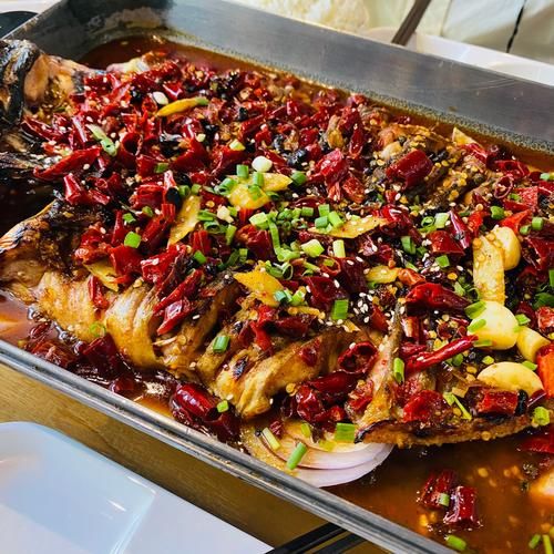 烤鱼图片高清_如何拍出诱人色泽-第2张图片-山城妙识