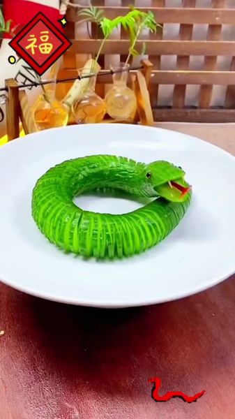 蛇皮黄瓜怎么做_蛇皮黄瓜怎么切不折断-第3张图片-山城妙识