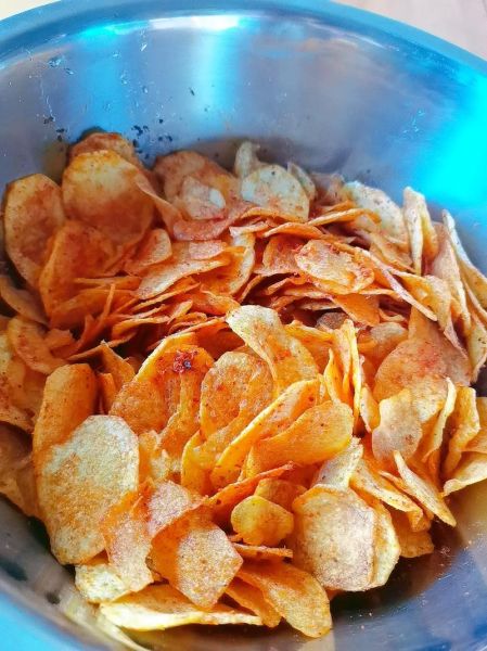 家常薯片怎么做_薯片炸还是烤更健康-第1张图片-山城妙识